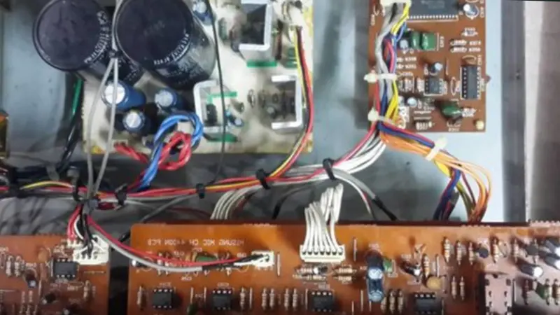 Kinh nghiệm "vàng" mua Amply Karaoke bãi xịn như chuyên gia (2025)